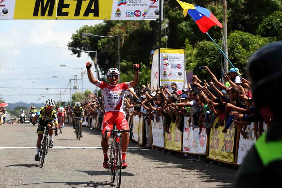 Así le dio Restrepo la primera victoria UCI a Colombia en el 2020