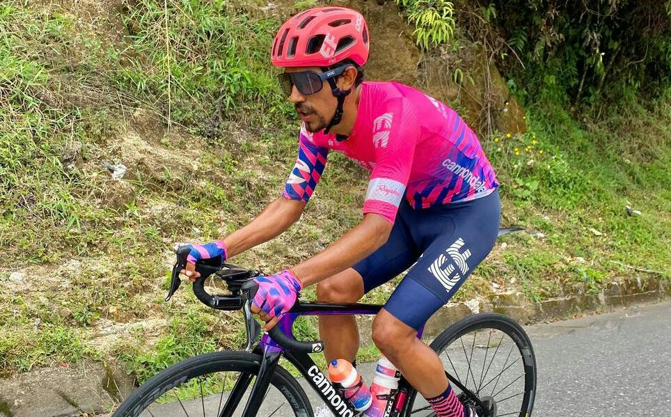 EF Pro Cycling hace este gran reconocimiento a Daniel Martínez antes de ...