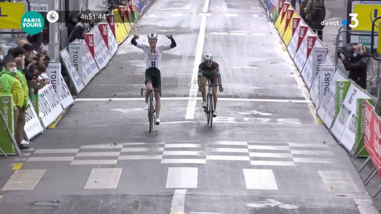 Casper Pedersen gana la París Tours 2020 con un impresionante final ...