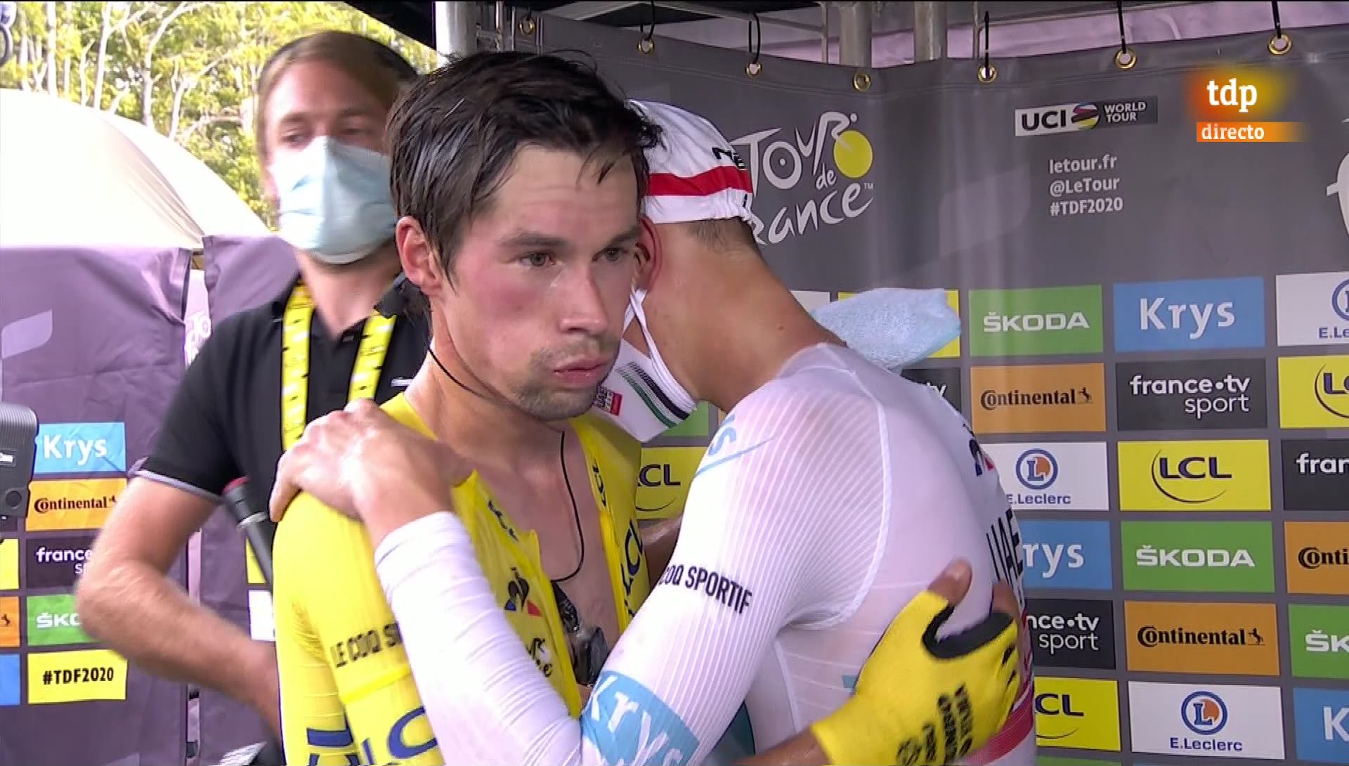 Primoz Roglic le gana a Pogacar y le dan importante premio