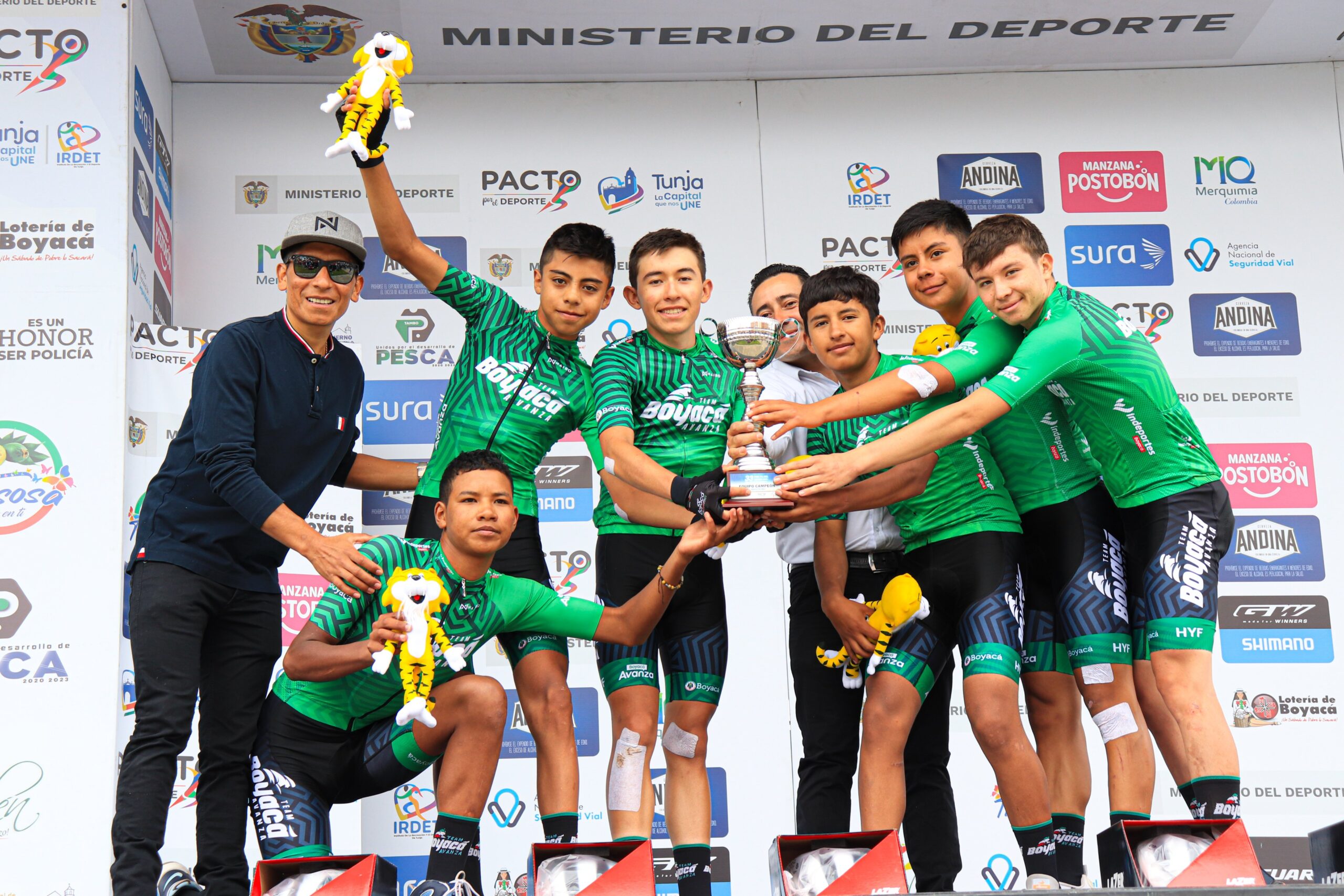 Nairo lo sacó de la calle y ahora es una gran promesa del ciclismo ...