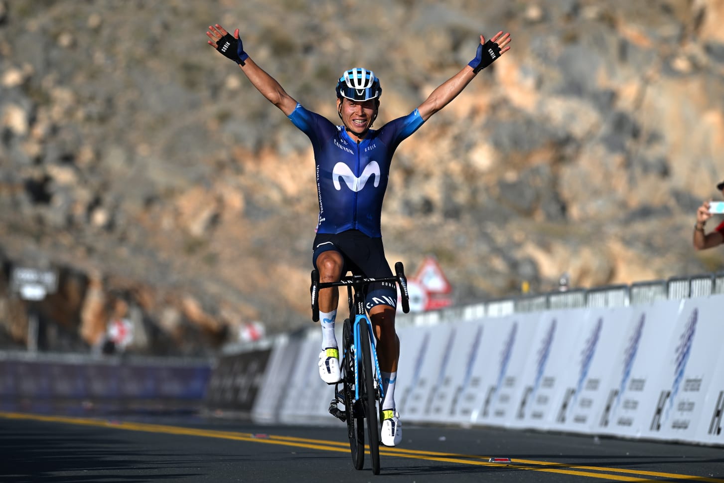 Colombianos que estarán en el UAE Tour 2024 - Ciclismo Colombiano