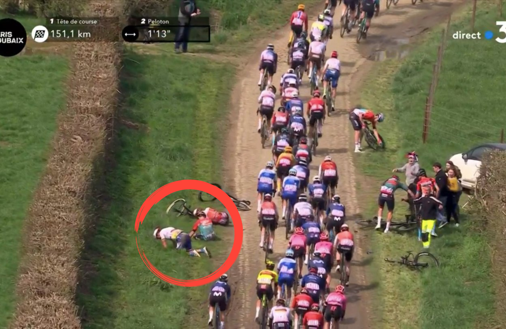 Así fue la dura caída de Peter Sagan en la París Roubaix 2023 ...