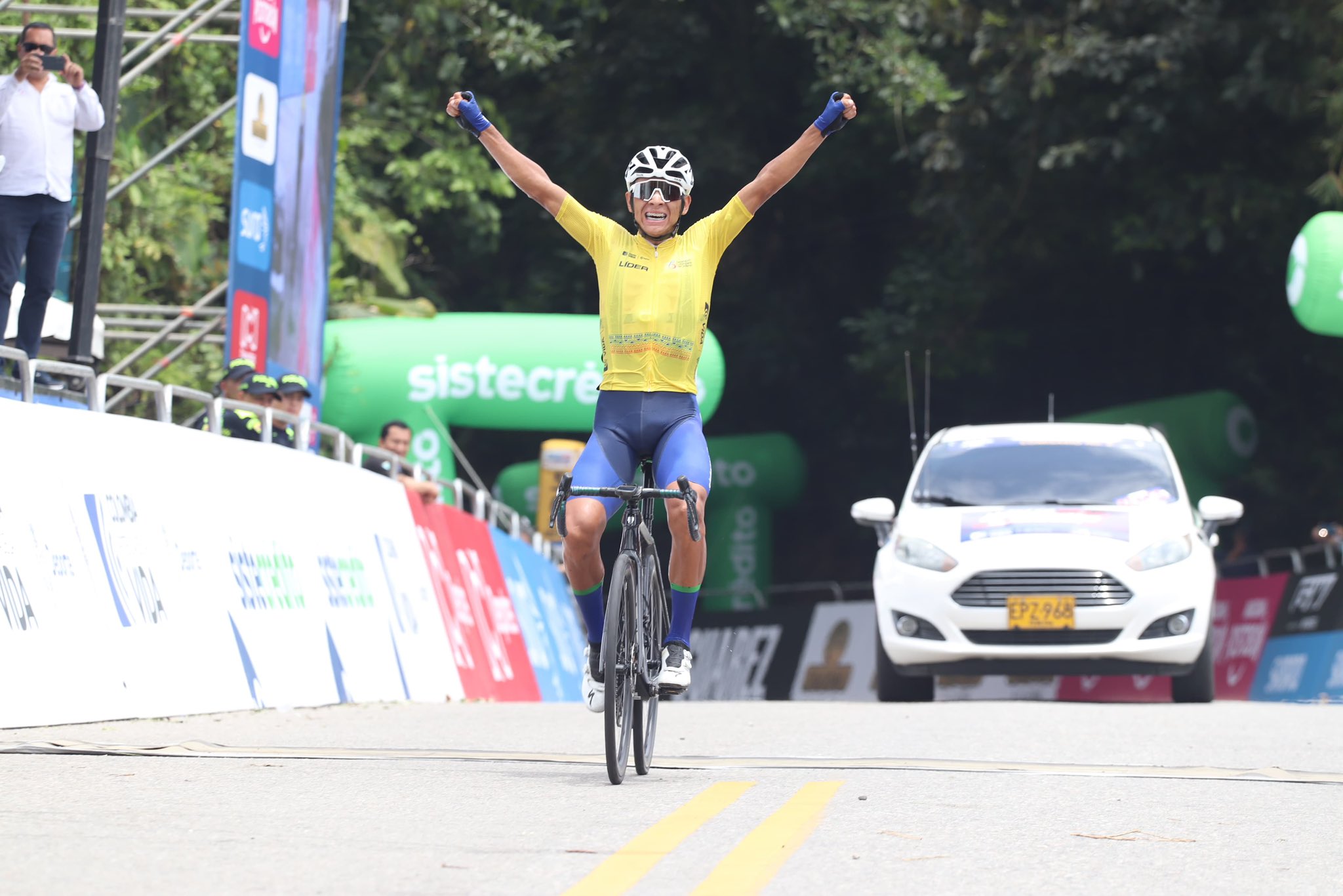 Héctor Molina da el golpe y se lleva la etapa reina de Vuelta de la ...